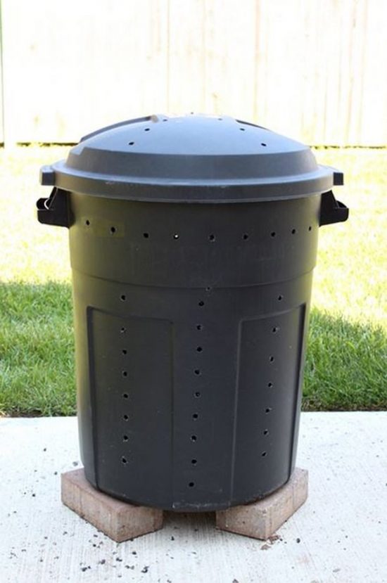12 Creative DIY Compost Bin Ideas • The Garden Glove