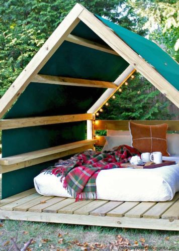 DIY Outdoor Cabanas - Add a Little "Resort" to Your Backyard! • The ...