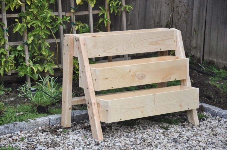 DIY Raised Planter Box Plans & Tutorials for Convenient Container ...